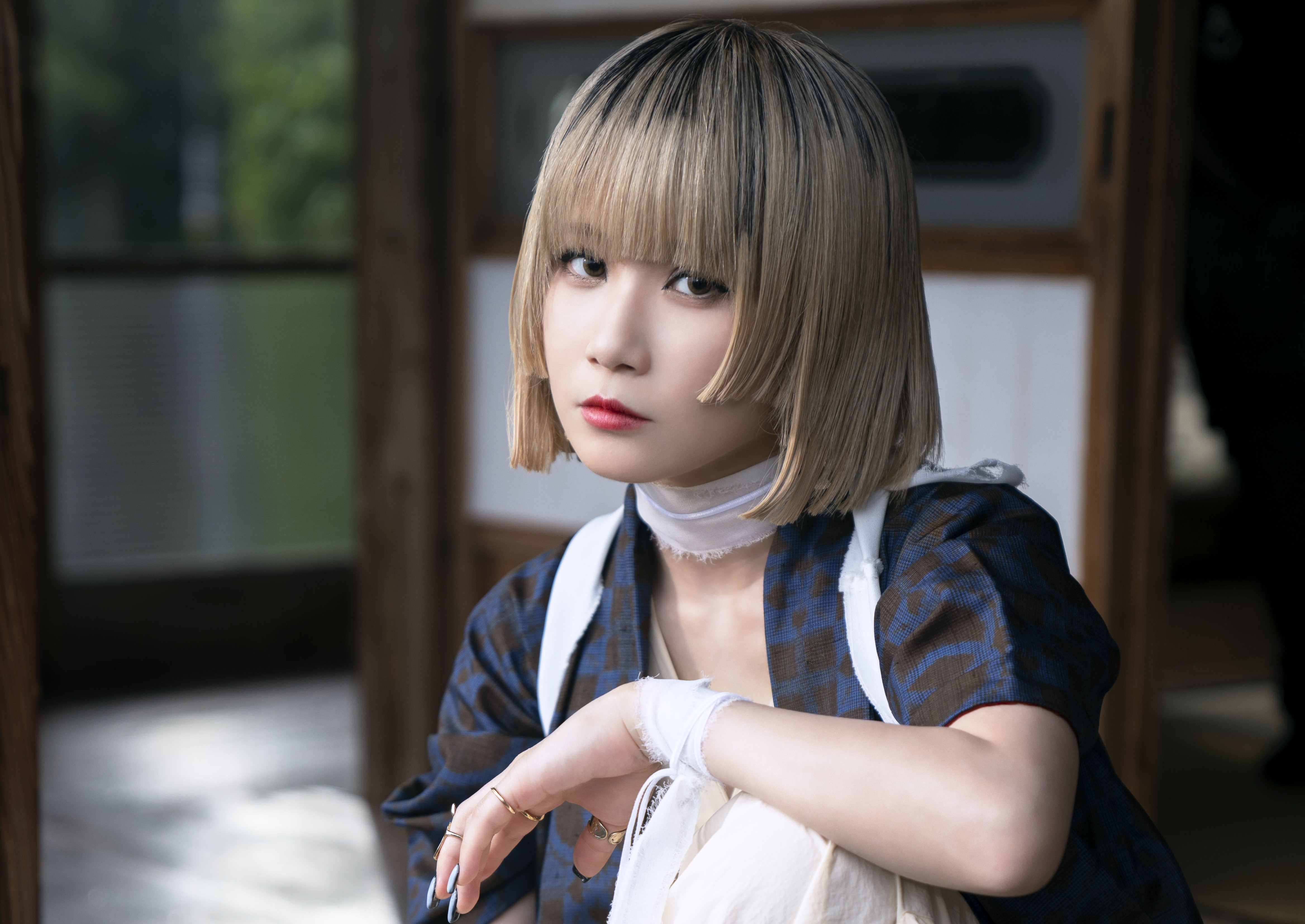 Reol、11 月 16 日にキャリア初となる CD シングル「COLORED DISC」の発売 が決定！初回限定盤には合計 90 分越えのライブ&ドキュメンタリーも収録。 収録内容を示唆する ...